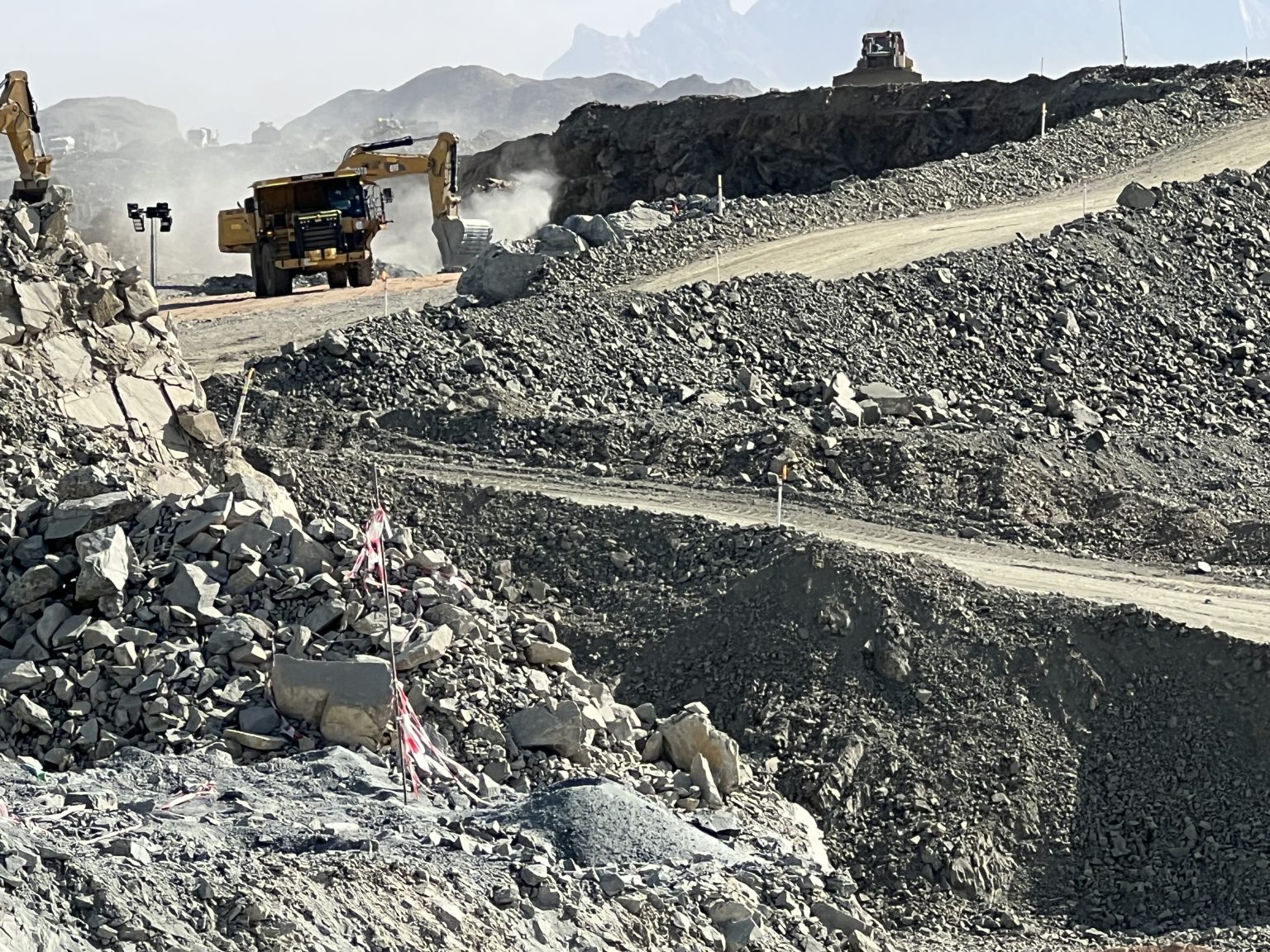 NEOM The Spine Earth Works – AL HAYTHAM MINING COMPANY